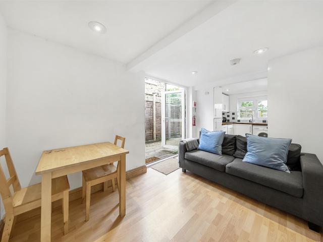 Fenham Road, Peckham, London, SE15
