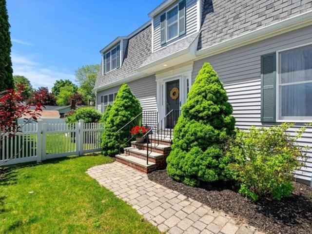 Fenmere Ave, Wellesley, Home For Sale
