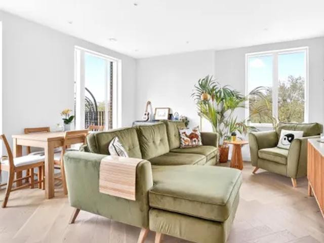 Fenner Close, South Bermondsey, London, SE16 2JH, United Kingdom | 3 bed apartment for rent #166359244 | Rentberry