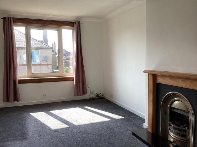 Featherhall Place, Edinburgh, EH12 2 bed flat to rent £1,195 pcm £276 pw