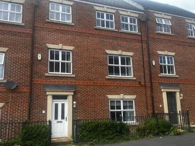 Featherstone Grove, Great Park, 5 Bedroom Terraced