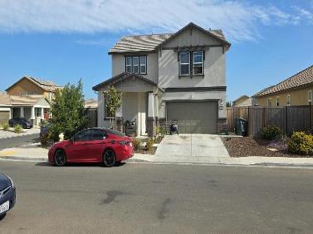 Featherstone Dr