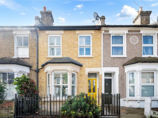 Fearon Street, London, SE10 3 bed terraced house to rent £2,900 pcm £669 pw