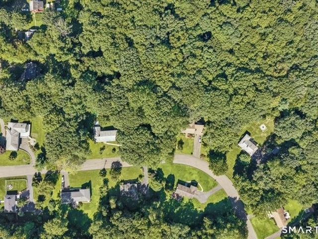 Federal Rd, Shelton, CT 06484