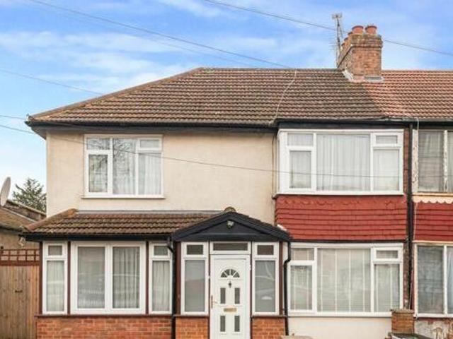 Federal Road, Perivale, 5 Bedroom House