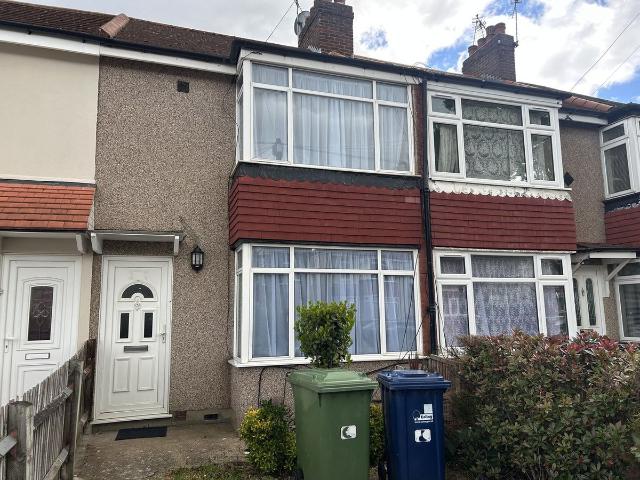 Federal Road, Perivale, Greenford UB6, 2 bed property to rent, £2,000 pcm | PrimeLocation