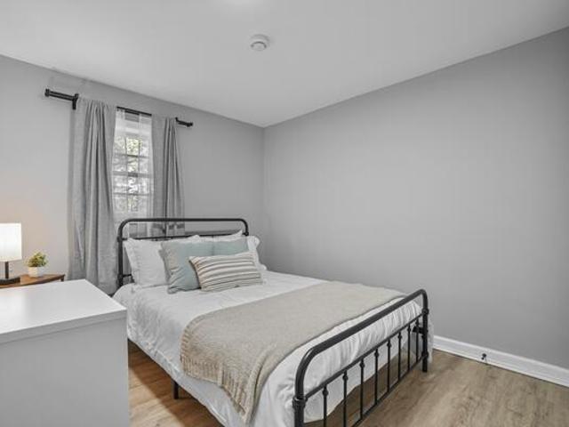 Feel Right at Home | Near Transit | Cozy Comfort | Parking + Cleaning