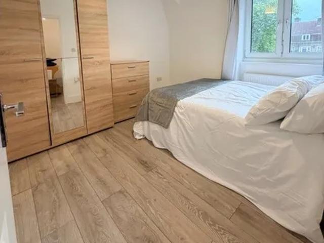 Feeleys, Union Road, London, SW8 2RT, United Kingdom | Room for rent #165886864 | Rentberry