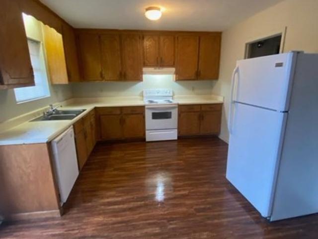 Feemster Lake Apartments 1 Bedroom Home for Rent at 3429 Jeff Homan Blvd, Tupelo, MS 38801