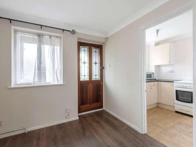 Feltham, Charleston Close, TW13