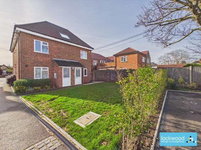 Feltham Road, Ashford TW15, 1 bed flat to rent, £1,250 pcm | PrimeLocation