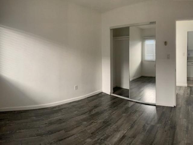 Felton Apts. 1 Bedroom Apartment for Rent at 10216 Felton Ave, Inglewood, CA 90304