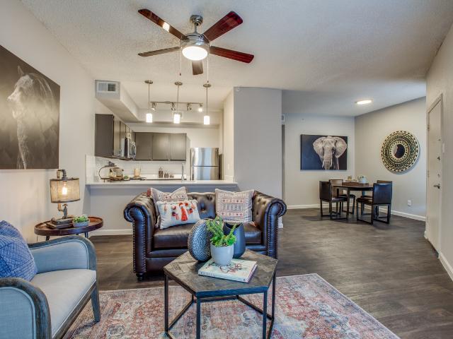 Felix Apartments 2 Bedroom Apartment for Rent at 2004 Sherry St, Arlington, TX 76010
