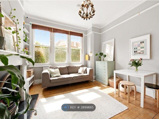 Felix Avenue Crouch End, London N8, 1 bed flat to rent, £2,500 pcm | PrimeLocation