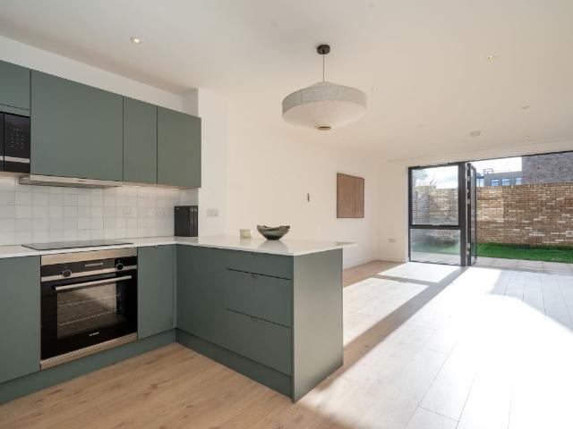 Felix Road, London W13, 3 bed terraced house to rent, £3,750 pcm | PrimeLocation