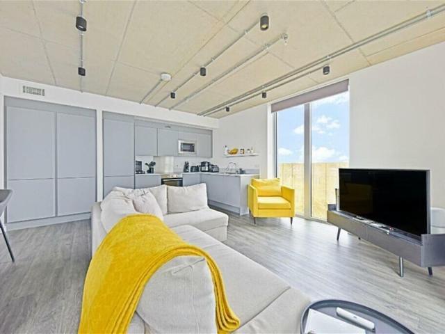 Felixstowe Road, London SE2, 2 bed flat to rent, £1,925 pcm | PrimeLocation