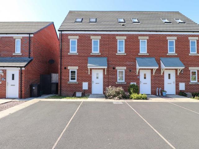 Fellbarrow Close, Brackenleigh, Carlisle CA2, 3 bed terraced house to rent, £950 pcm | PrimeLocation