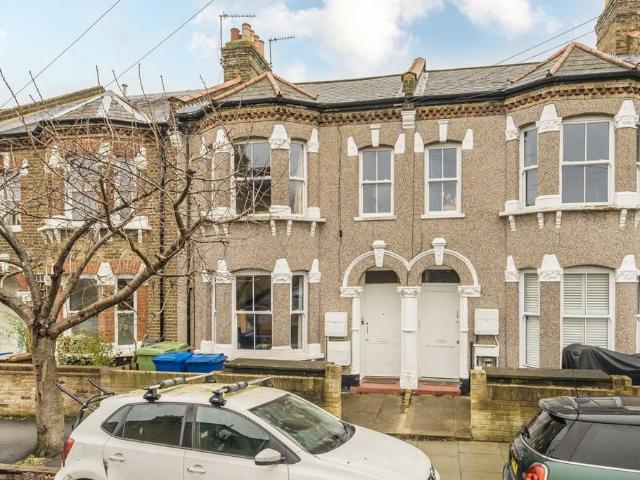Fellbrigg Road, London SE22 1 bed flat to rent £1,800 pcm £415 pw