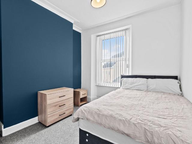 Fellowes Place, Stoke, Plymouth PL1, Room to rent, £515 pcm | PrimeLocation