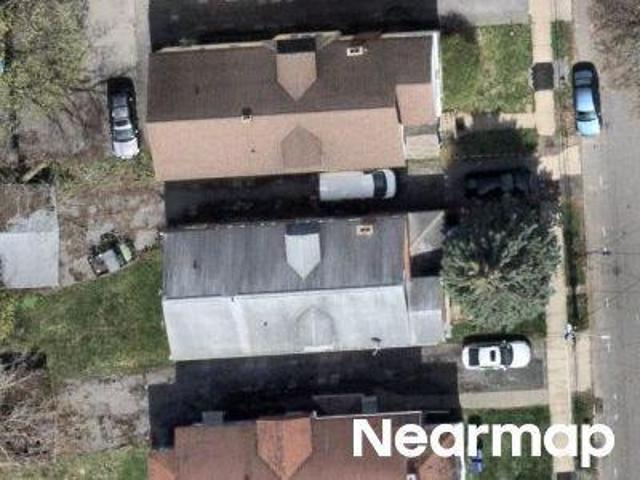 Fellows Ave