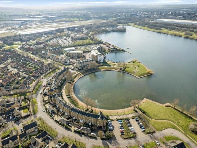Felsted, Milton Keynes MK7 2 bed apartment to rent £1,695 pcm £391 pw