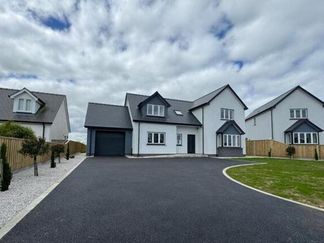 Ferwig, Cardigan, 4 Bedroom Detached