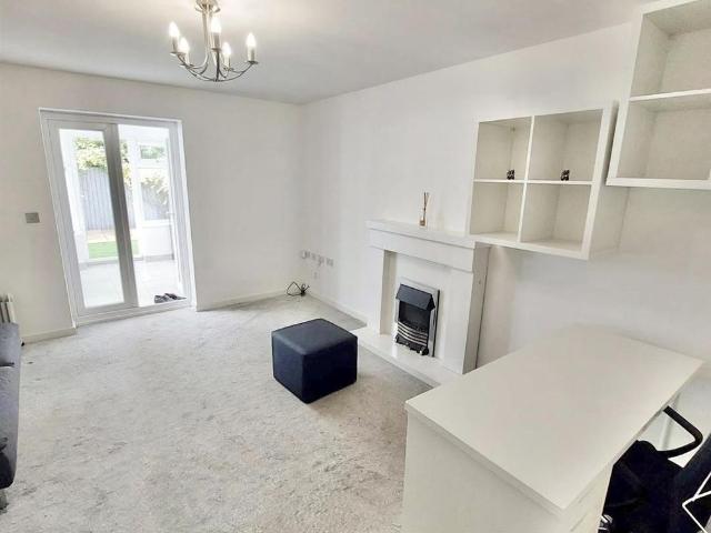 Ferguson Close, BANNERBROOK PARK, Coventry, CV4