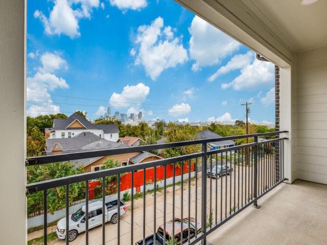 Ferguson Flats 1 Bedroom Apartment for Rent at 624 N Lancaster Ave, Dallas, TX 75203 Lake Cliff