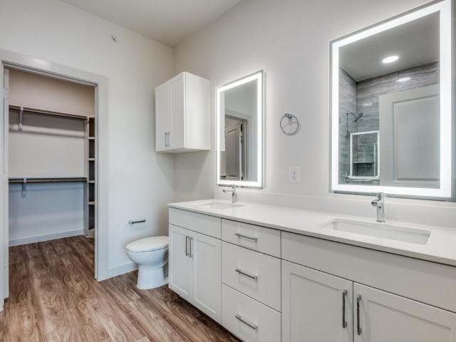 Ferguson Flats 2 Bedroom Apartment for Rent at 624 N Lancaster Ave, Dallas, TX 75203 Lake Cliff