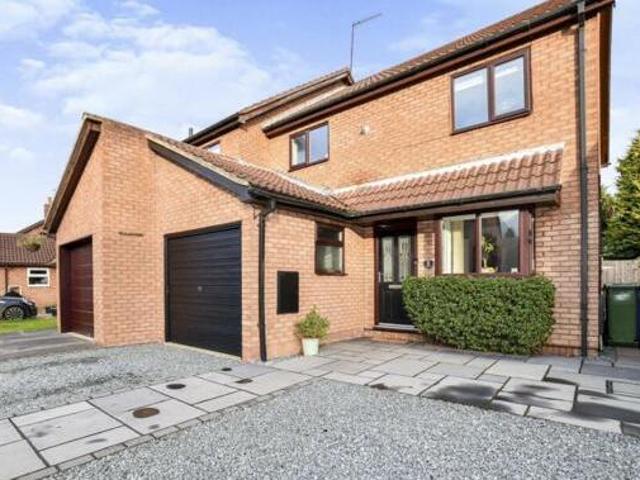 Ferguson Road, Walkington, 3 Bedroom Semi detached
