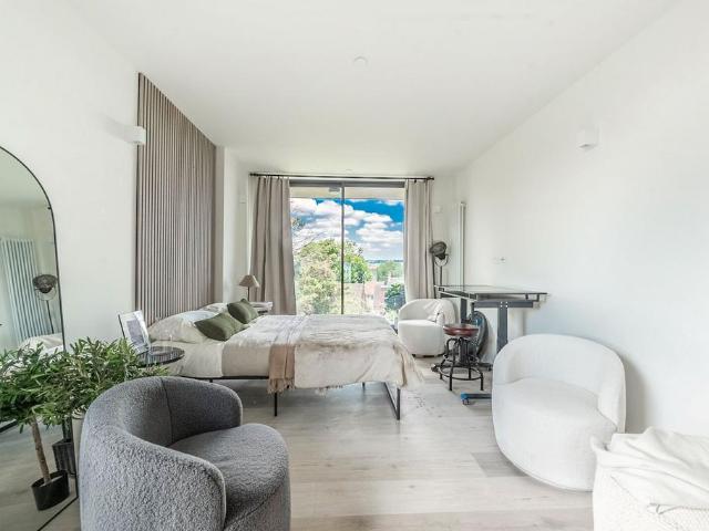 Ferme House, Harrow on the Hill. Studio to rent £1,288 pcm £297 pw
