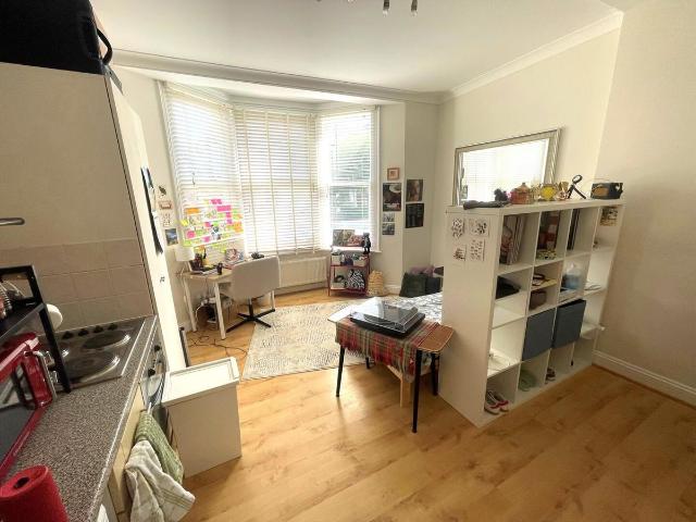 Ferme Park Road, Crouch End, London N8, 1 bed flat to rent, £1,200 pcm | PrimeLocation