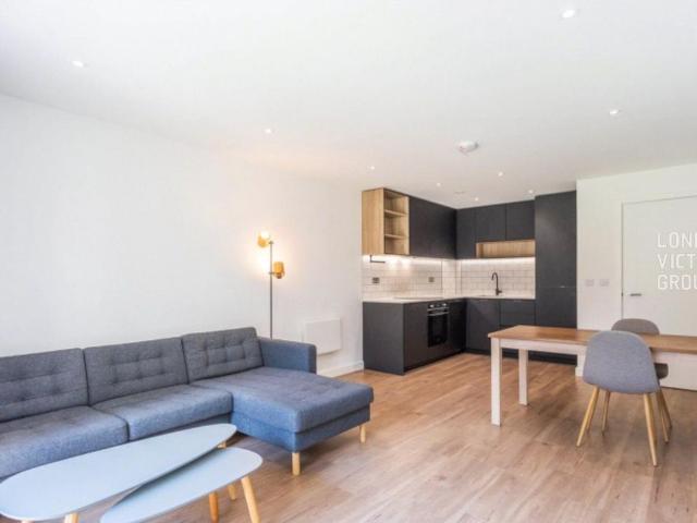 Fermont House, 15 Beaufort Square, London NW9, 1 bed flat to rent, £1,900 pcm | PrimeLocation