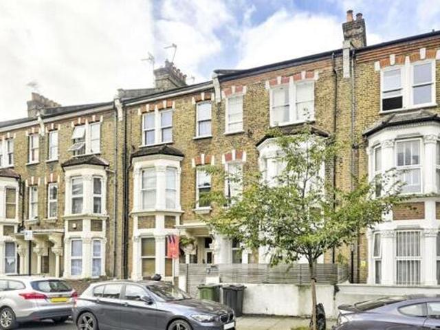 Fermoy Road, Maida Hill, 3 Bedroom Flat