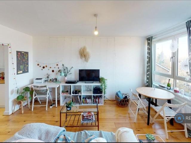 Fern Court, London, SE14 3 bed flat to rent £3,055 pcm £705 pw