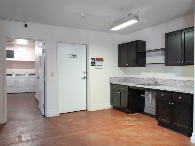 Fern Grove Apartments 1 Bedroom Apartment for Rent at 14232 E Burnside St, Portland, OR 97233 Hazelwood