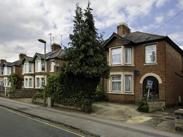 Fern Hill Road, Cowley 1 bed flat to rent £1,395 pcm £322 pw