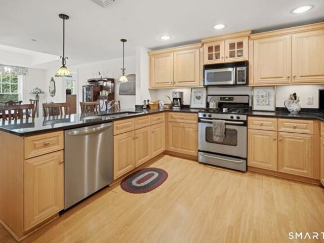Fern St Apt E, West Hartford, Condo For Sale