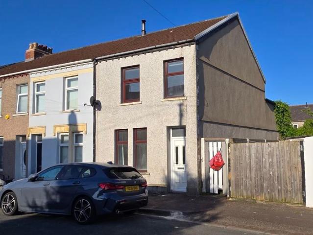 Fern Street, Canton CF5, 2 bed end terrace house to rent, £1,360 pcm | PrimeLocation