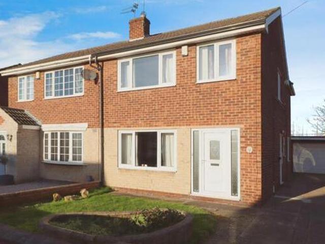 Fernbank Drive, Doncaster, 3 Bedroom Semi detached