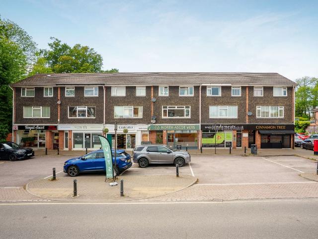 Royal Hunt House, Ascot SL5, 3 bed maisonette to rent, £1,800 pcm | PrimeLocation