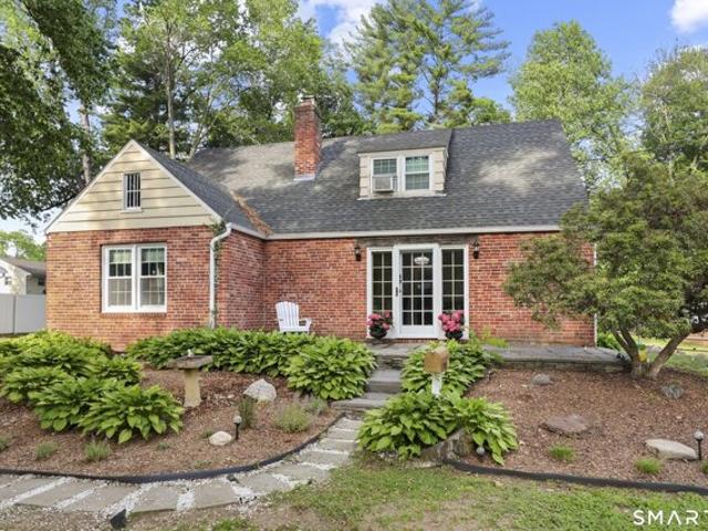 Fernbel Ln, West Hartford, Home For Sale