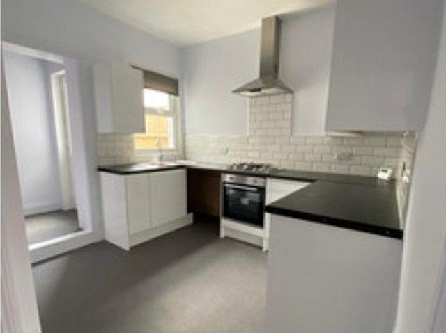 Fernbrook Avenue, Southend On Sea SS1, 2 bed terraced house to rent, £1,400 pcm | PrimeLocation