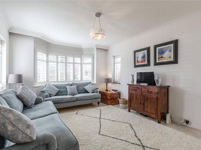 Ferndale Avenue, Chertsey, Surrey, KT16