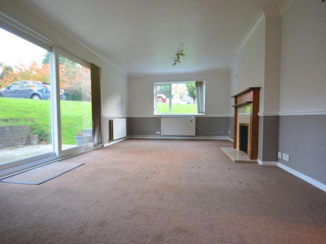 Ferndale Close, Tunbridge Wells TN2, 2 bed flat to rent, £1,350 pcm | PrimeLocation