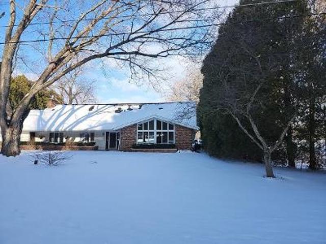 Ferndale Dr