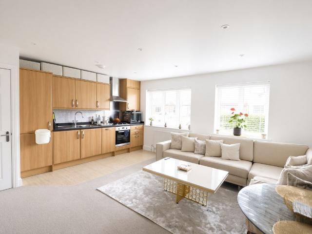 Ferndale Road, Ashford TW15, 1 bed flat to rent, £1,450 pcm | PrimeLocation
