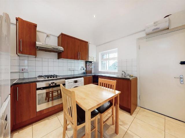 Ferndale Road, Clapham SW4, Studio to rent, £1,400 pcm | PrimeLocation