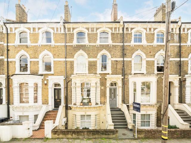 Ferndale Road, Clapham SW4, 1 bed flat to rent, £2,050 pcm | PrimeLocation