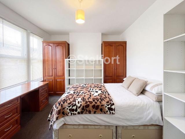 Ferndale Road, E11, London